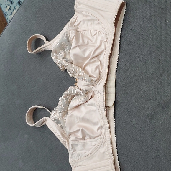 Leading Lady | Intimates & Sleepwear | 5 Saleleading Lady Wire Free ...